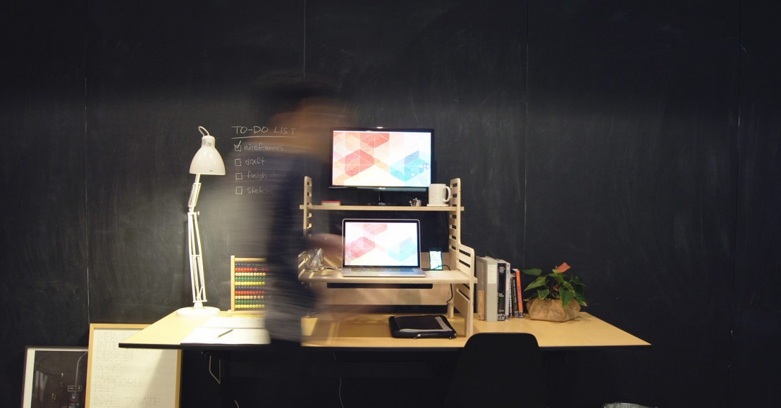 Upstanding Desk | The Coolector