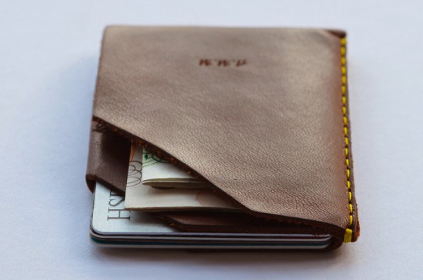 Wingback Wallet | The Coolector