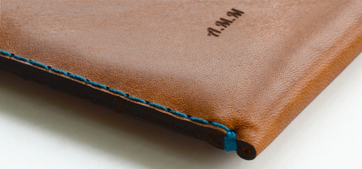 Wingback Wallets | The Coolector