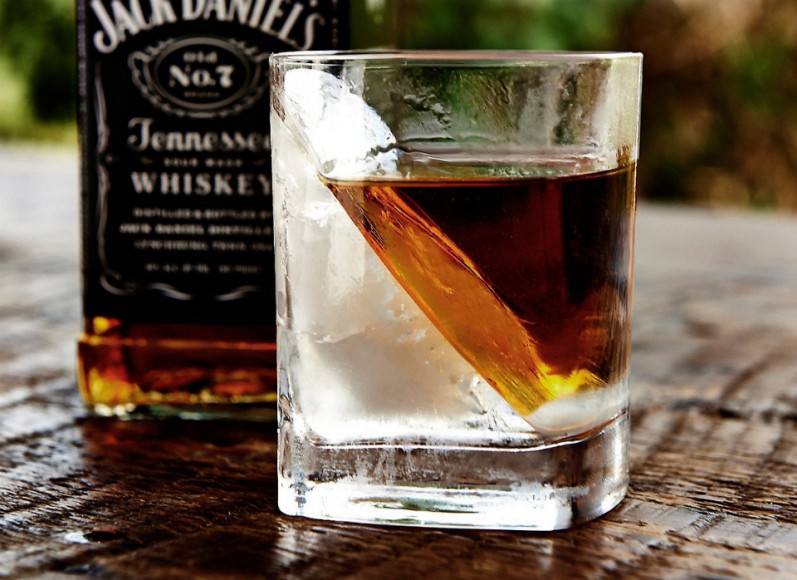 Whiskey Wedge | The Coolector