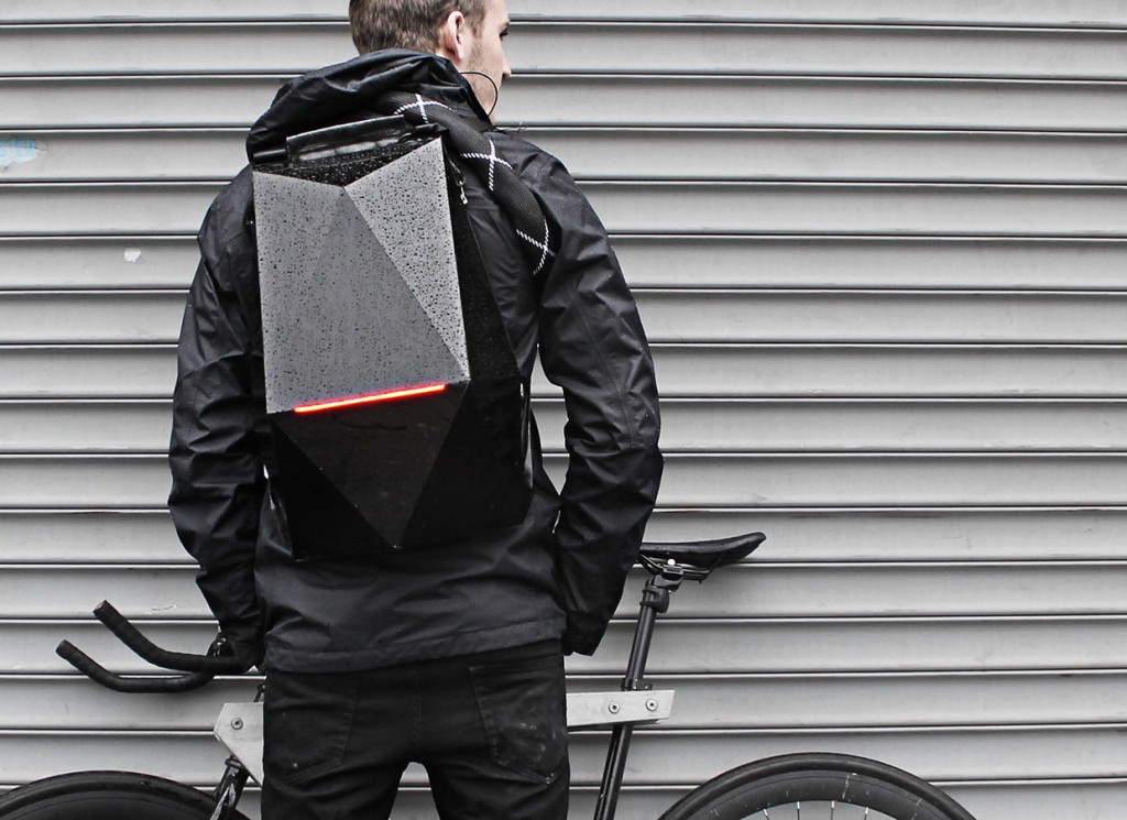 Blackpack Cycling Backpack | The Coolector