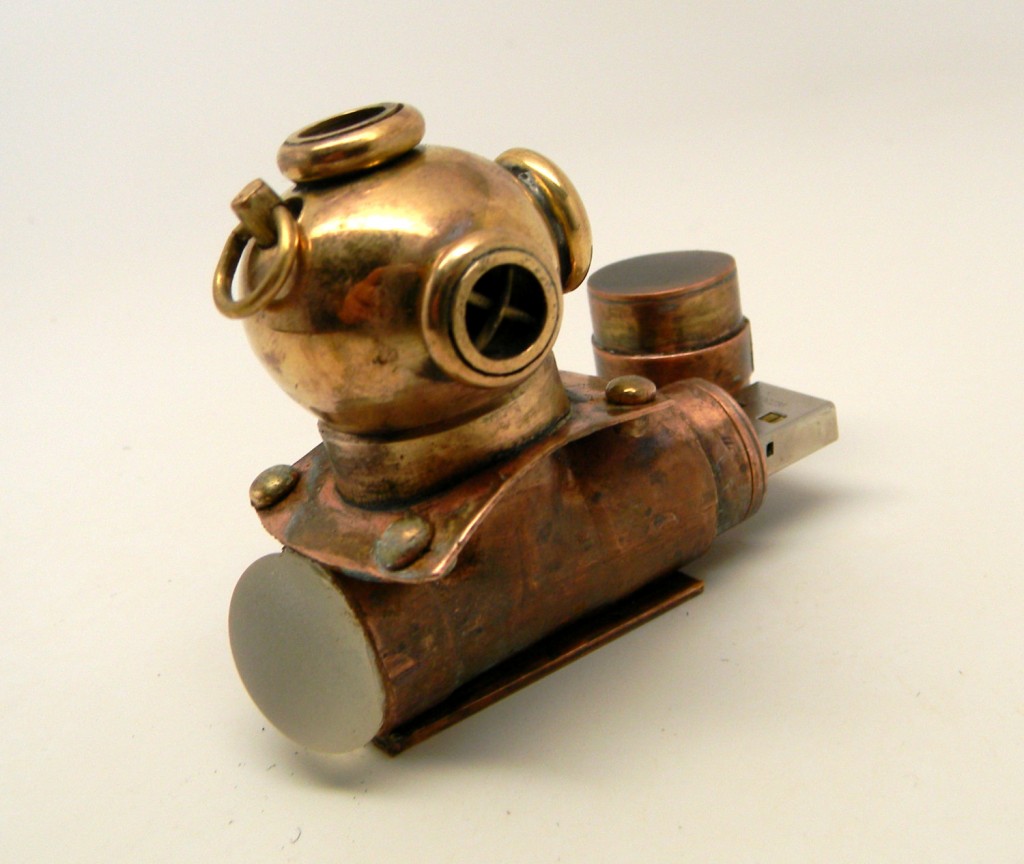 Steampunk Flash Drives | The Coolector
