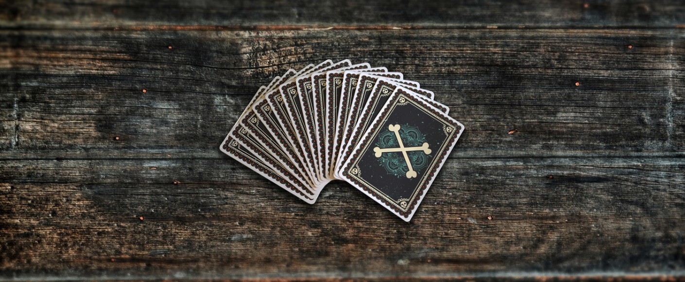 Fuego Playing Cards | The Coolector