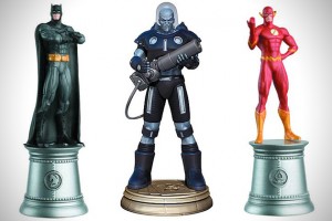Marvel Vs DC Superhero Chess Pieces | The Coolector