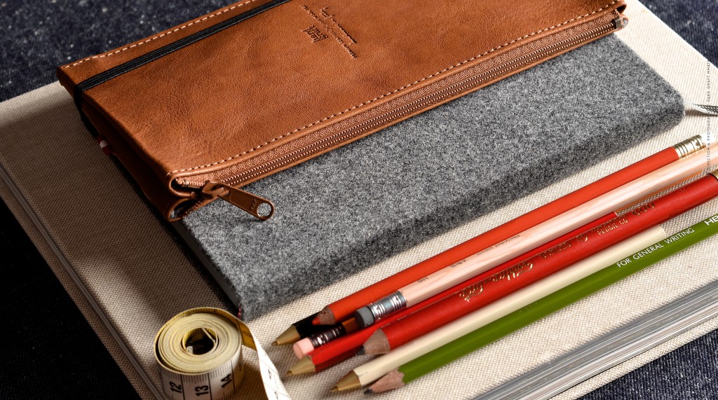 Hard Graft Trip Case and Notebook | The Coolector