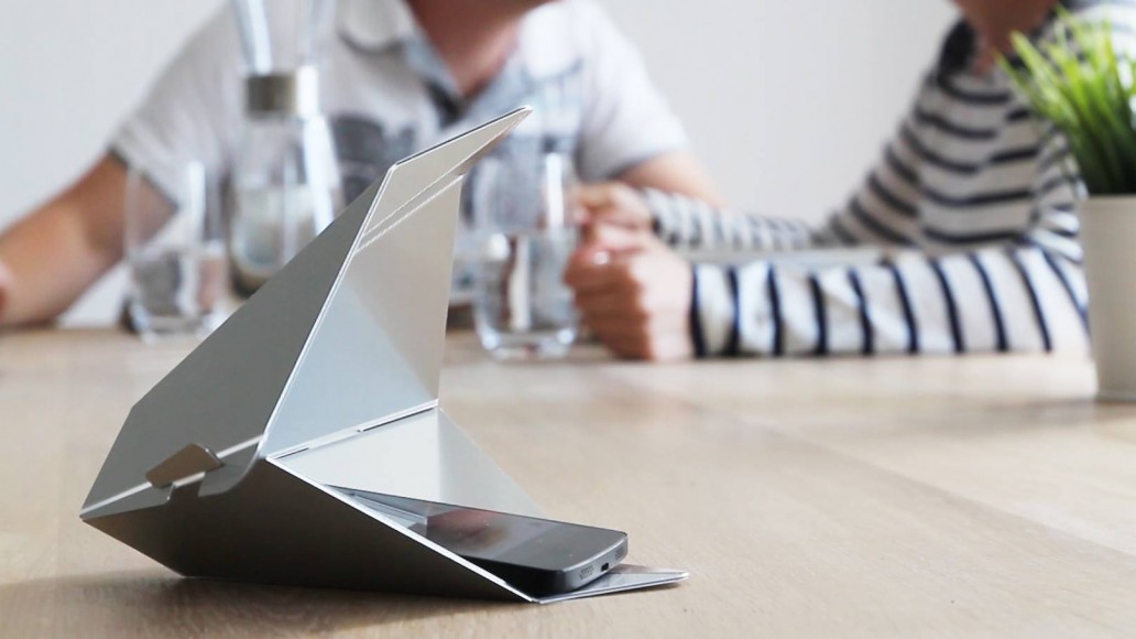 Tone Smartphone Amplifier | The Coolector