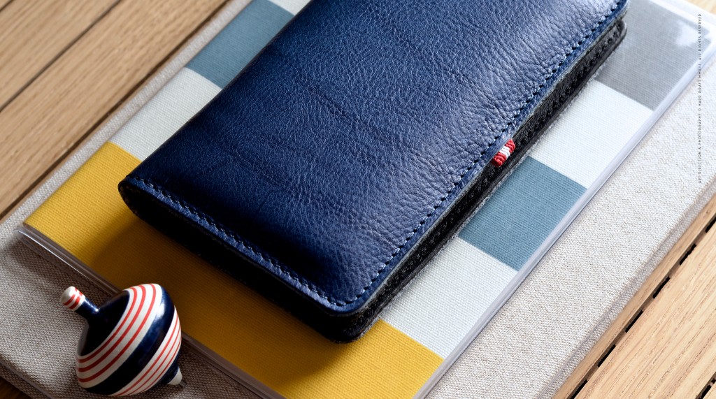 Hard Graft Ocean Mighty Phone Fold Wallet | The Coolector