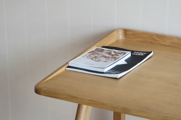 Robin Desk | The Coolector