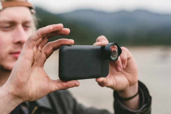 Moment iPhone 7 Battery Case | The Coolector