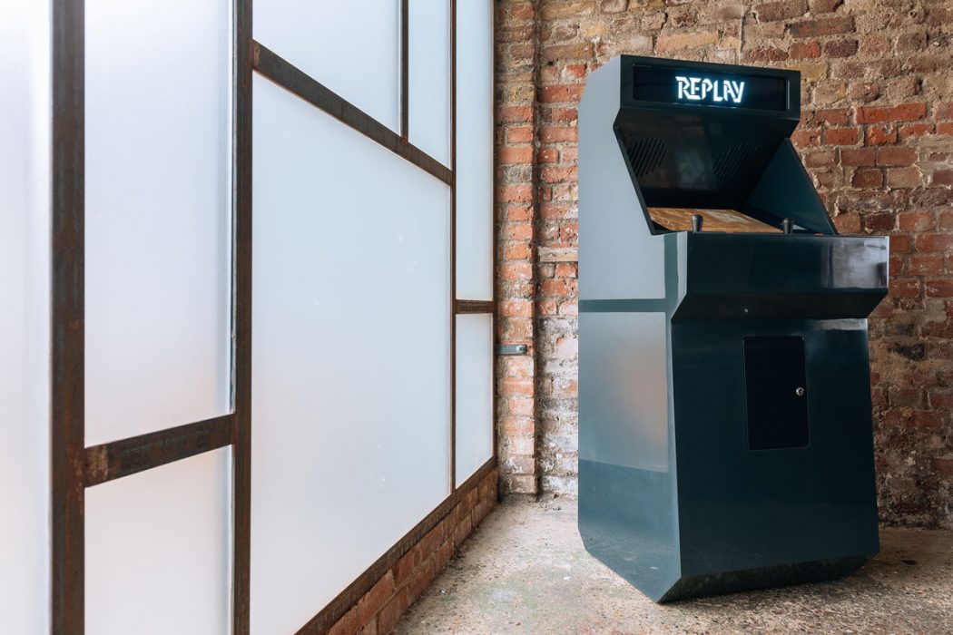 S-T-O-A Modern Arcade Cabinets | The Coolector