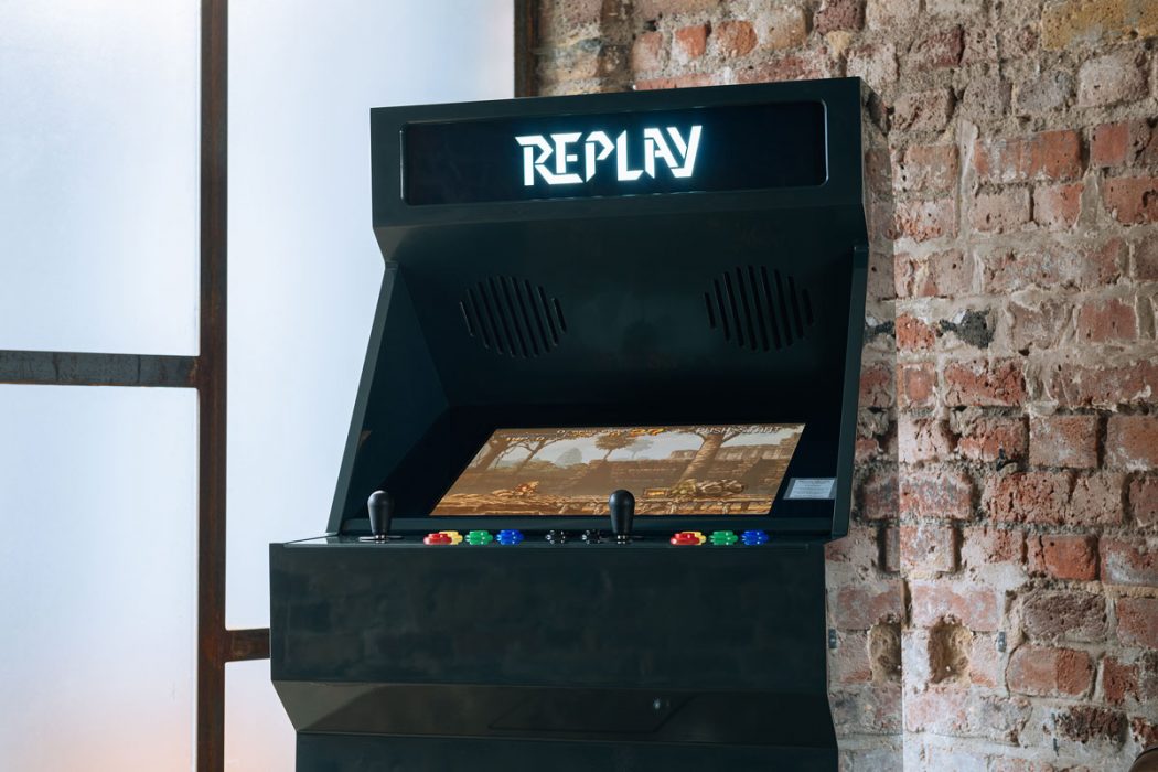 S-T-O-A Modern Arcade Cabinets | The Coolector