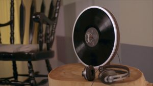 Wheel Vinyl Record Player | The Coolector