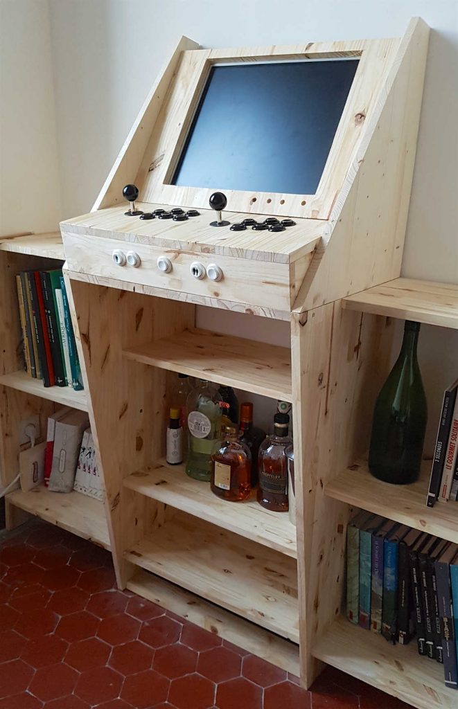 Retrogaming Arcade Cabinet | The Coolector