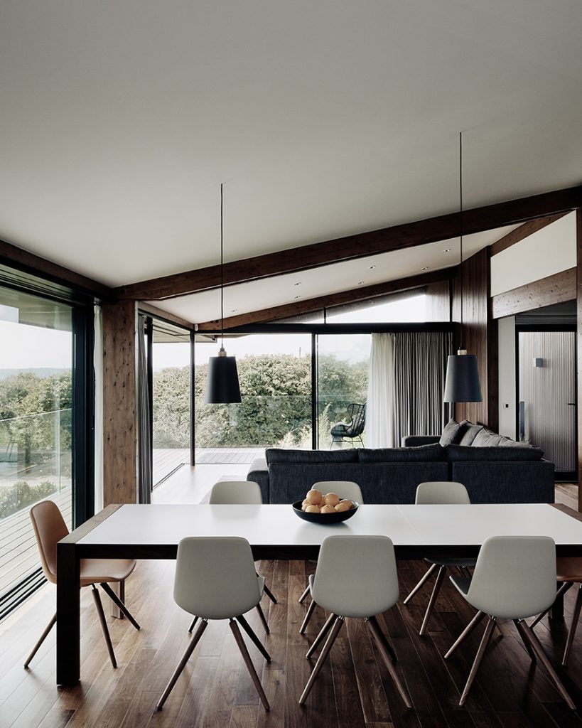 Silver House | The Coolector