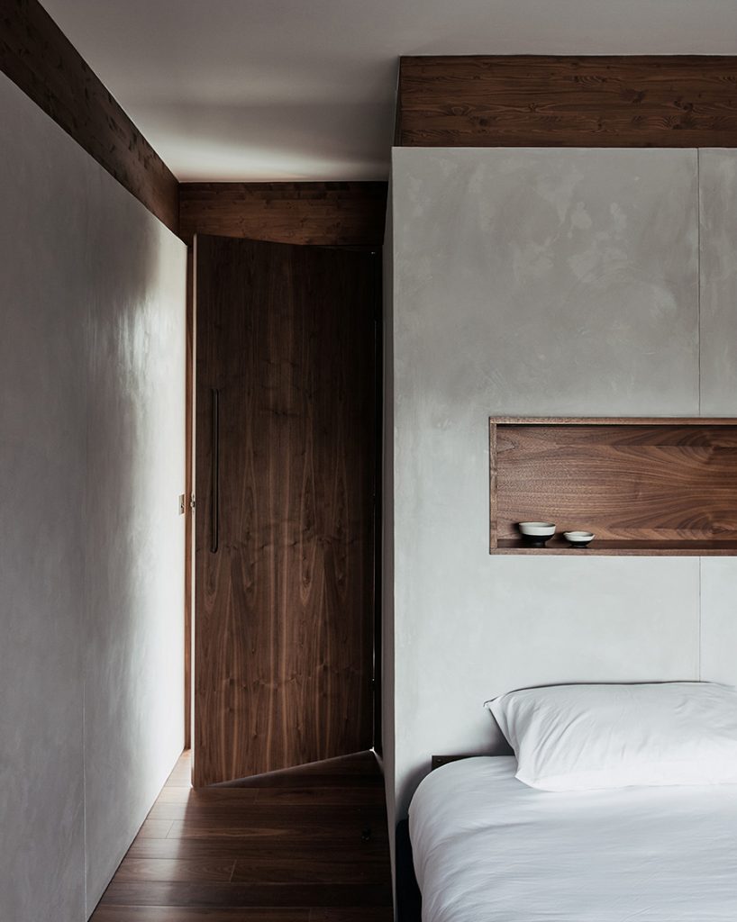 Silver House | The Coolector