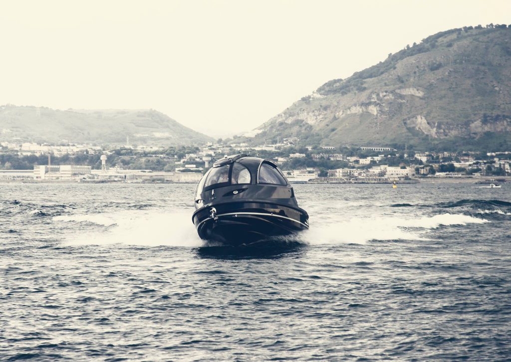 Jet Capsule Yacht | The Coolector