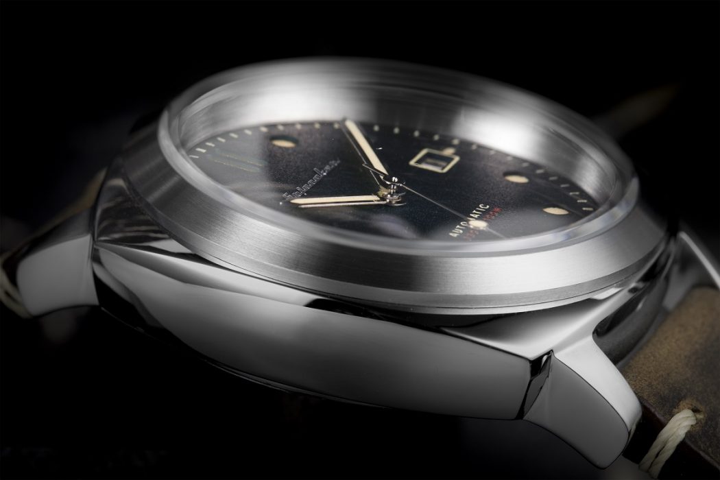 Spinnaker Hull Watch | The Coolector