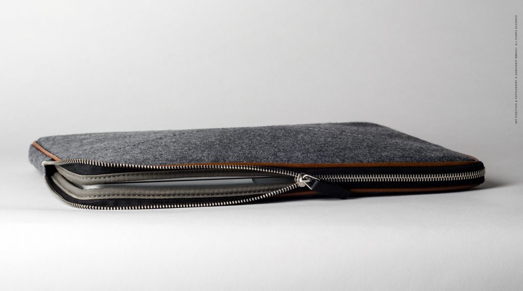 Hard Graft Zip Up Folio Case | The Coolector