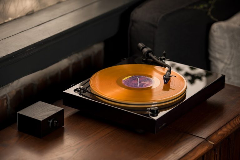 Fluance New Reference High Fidelity Turntables | The Coolector