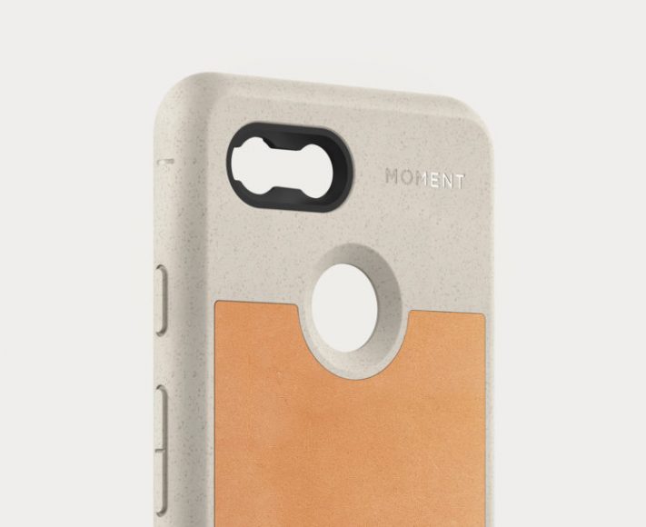Moment Pixel Photo Case | The Coolector