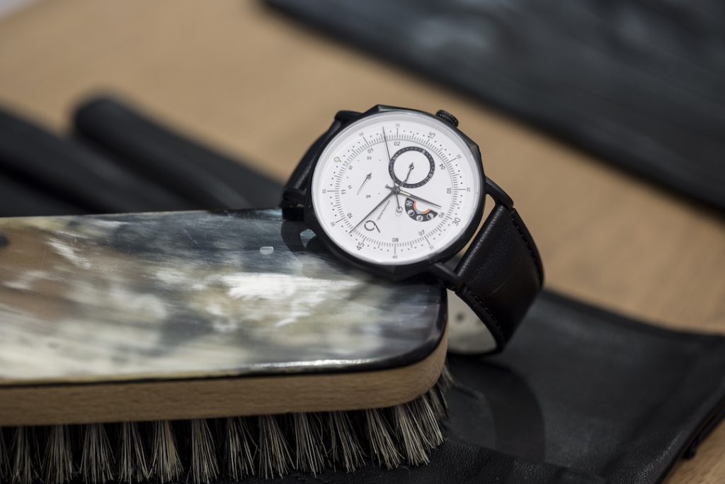 Squarestreet Novem39 Watch | The Coolector