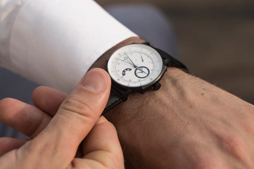 Squarestreet Novem39 Watch | The Coolector
