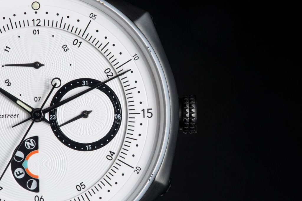 Squarestreet Novem39 Watch | The Coolector