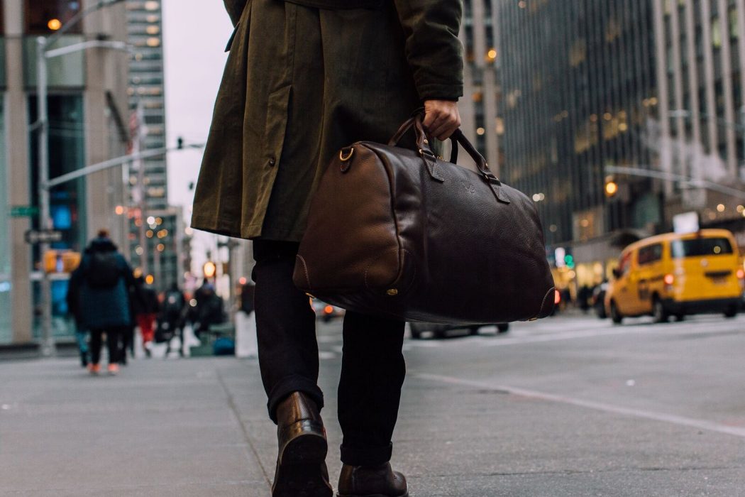 Bennett Winch Leather Commuter Bag | The Coolector