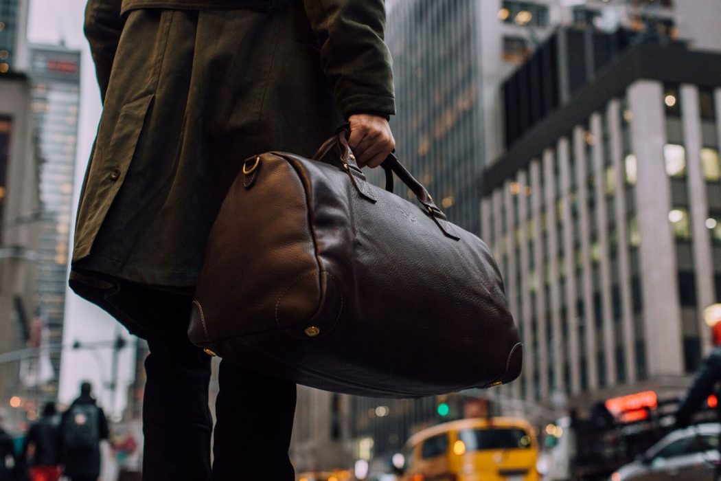 Bennett Winch Leather Commuter Bag | The Coolector