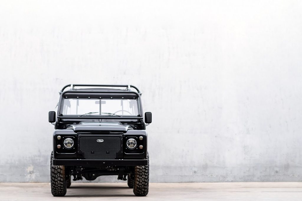 Cool & Vintage 1983 Blacked Out Defender | The Coolector