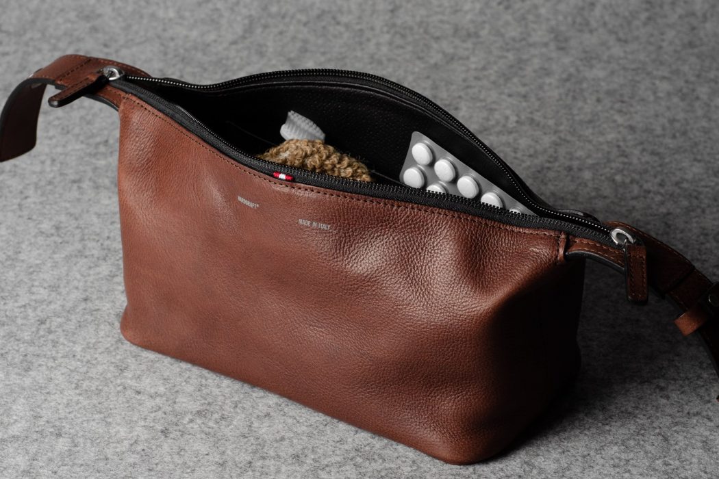 Hard Graft Belted Dopp Kit | The Coolector