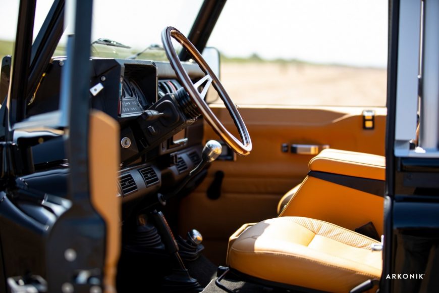 Arkonik So-Cal Land Rover Defender | The Coolector