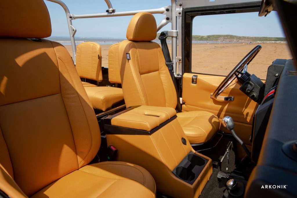 Arkonik So-Cal Land Rover Defender | The Coolector