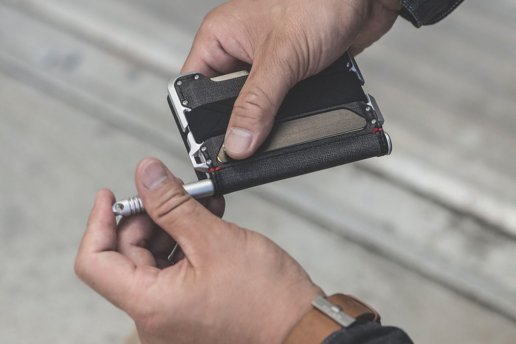 Dango D01 Dapper Pen Wallet | The Coolector