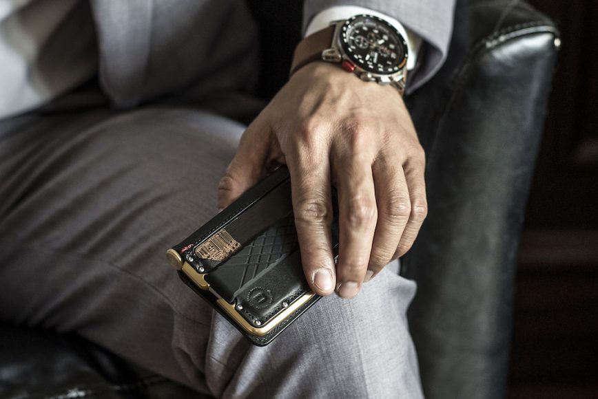 Dango 007 Goldfinger Wallet | The Coolector