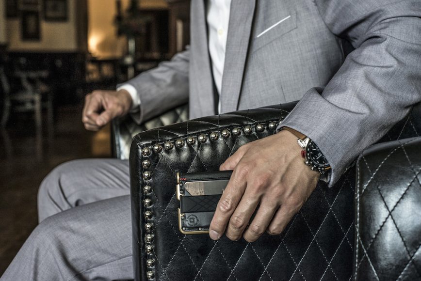 Dango 007 Goldfinger Wallet | The Coolector
