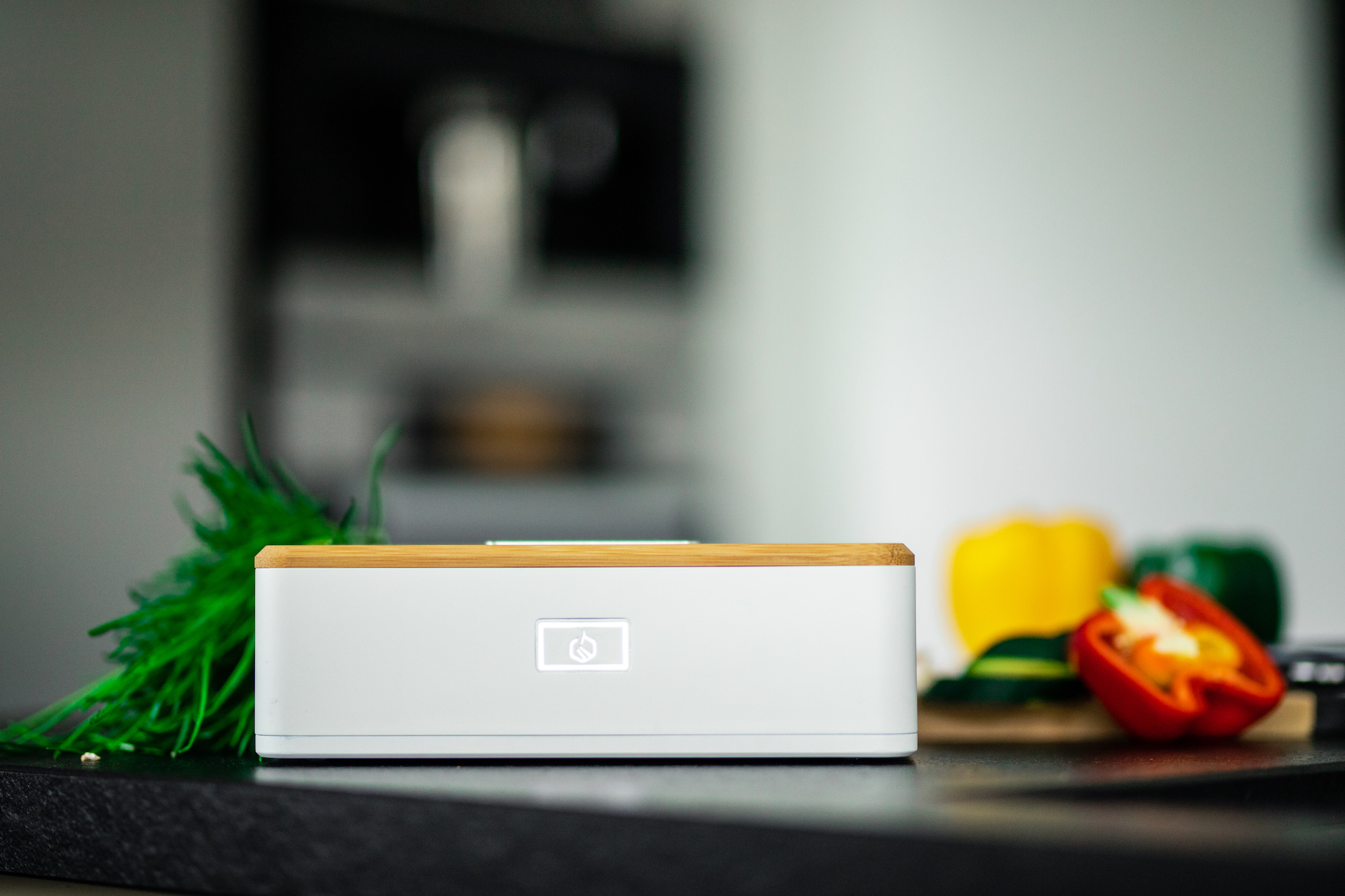HeatBox Self Heating Lunchbox | The Coolector