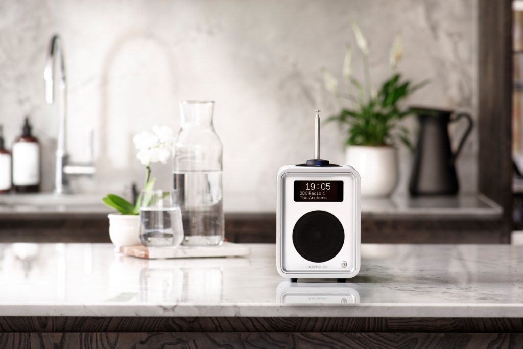 Ruark Audio R1 Deluxe BlueTooth Radio | The Coolector