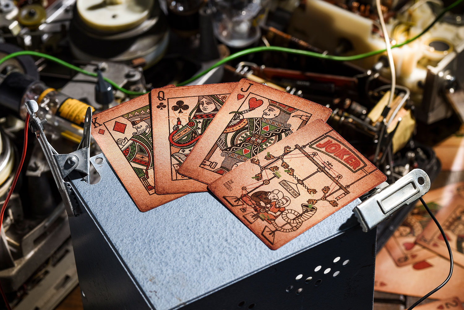 Ellusionist Tinker Playing Cards | The Coolector