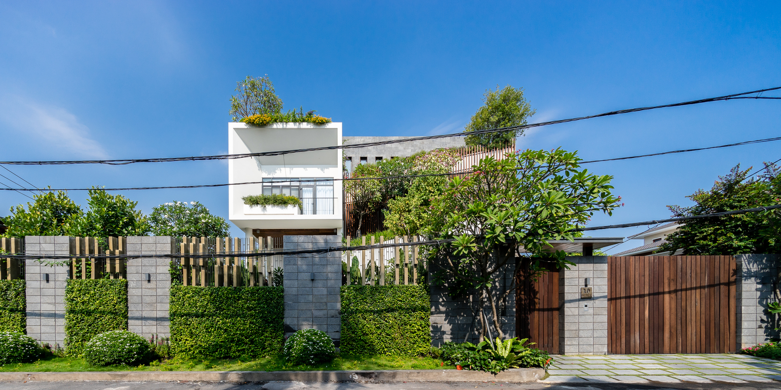 Terraced Field House | The Coolector