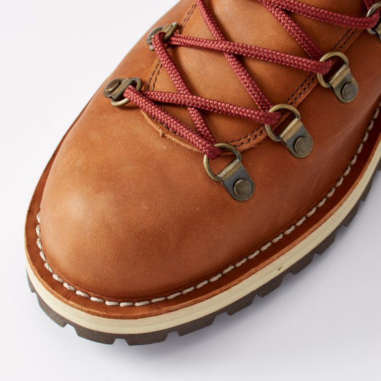 Danner x Huckberry - Mountain Pass 'Gold Rush' Boots | The Coolector