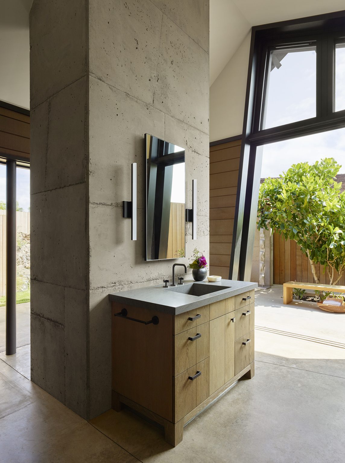 Makani Eka House | The Coolector