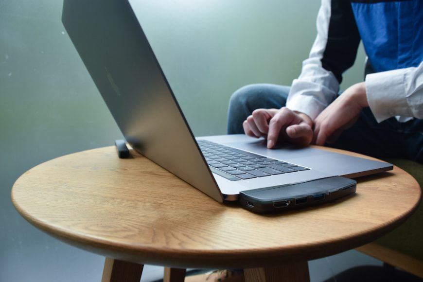 HybridDrive - Expandable Storage Hub with Fast SSD | The Coolector