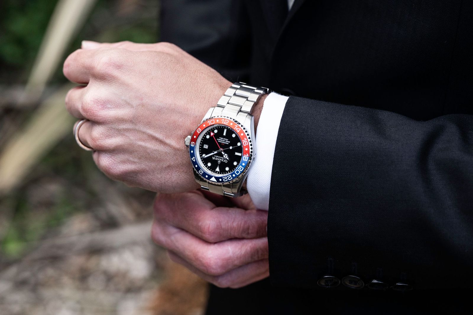 Oceaneva GMT Deep Marine Explorer 1250M Dive Watch | The Coolector