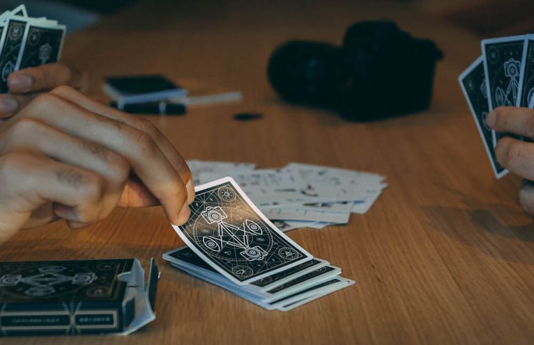 Photography Deck: Camera Cheat Sheet Playing Cards | The Coolector