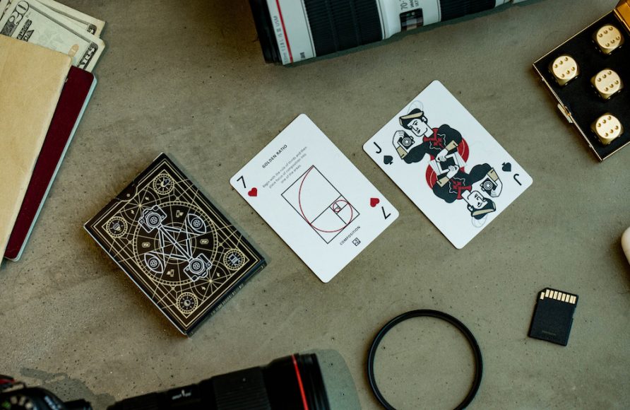 Photography Deck: Camera Cheat Sheet Playing Cards | The Coolector