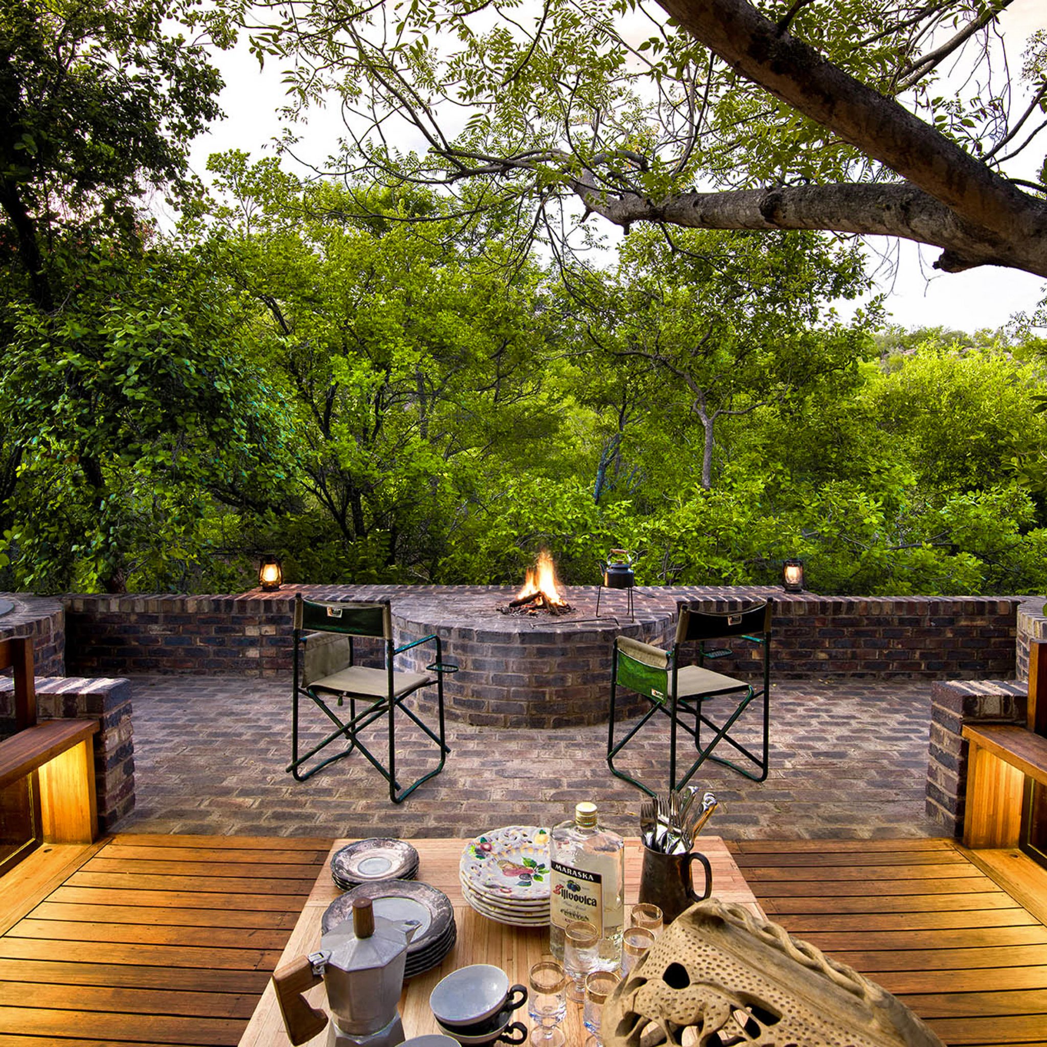 House of the Big Arch | The Coolector