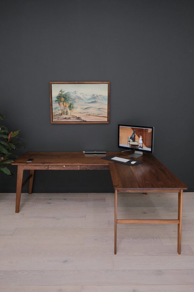 Sean Woolsey Studio L-Shaped Wolf Desk | The Coolector