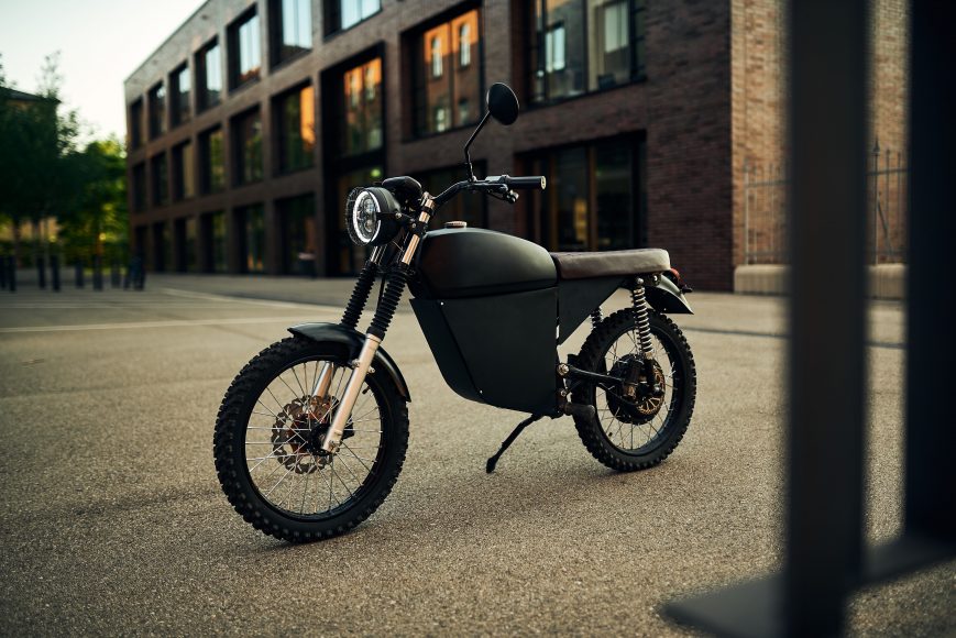 CMUK Footwear | The Coolector