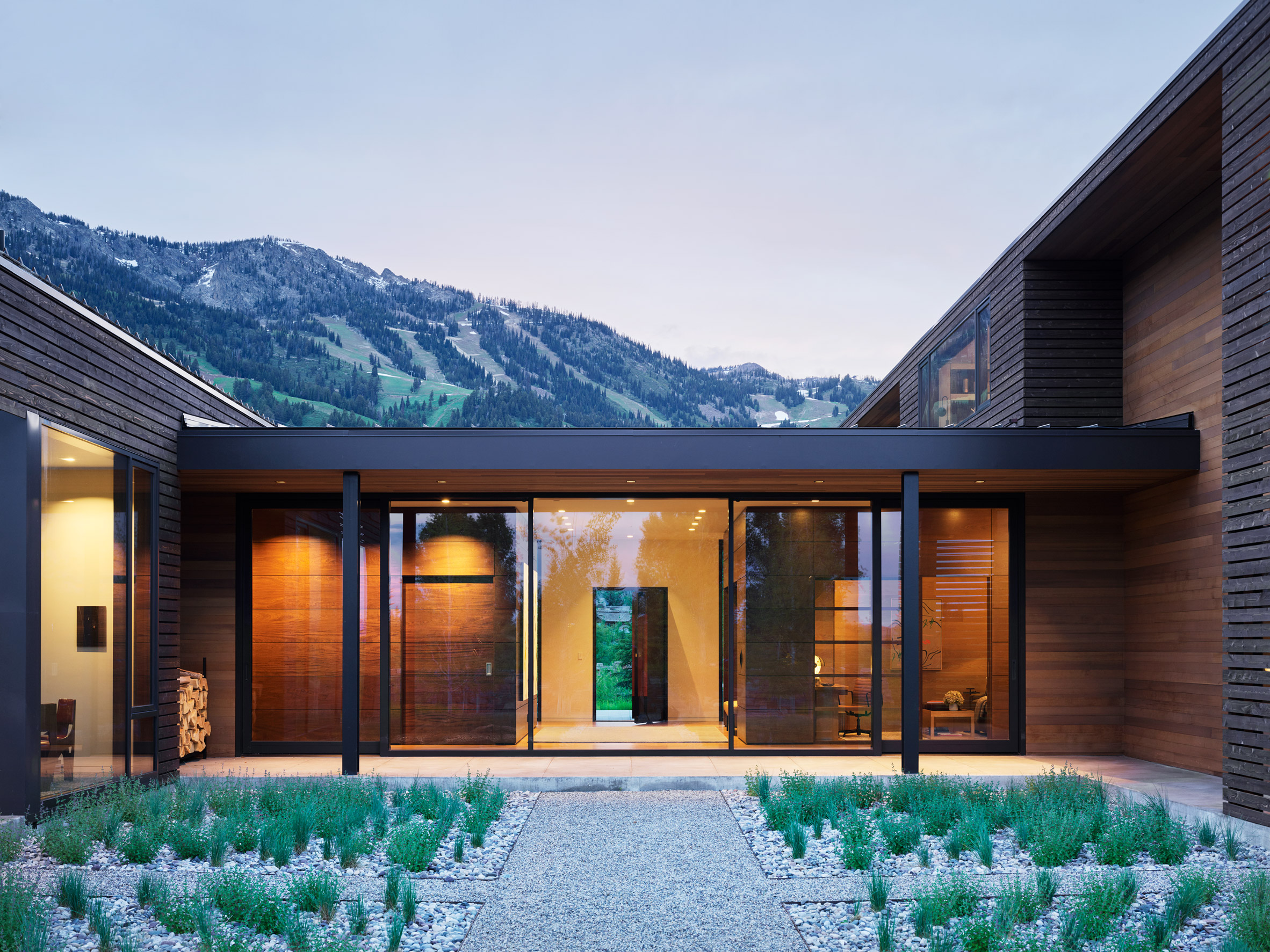 Lone Pine Residence | The Coolector